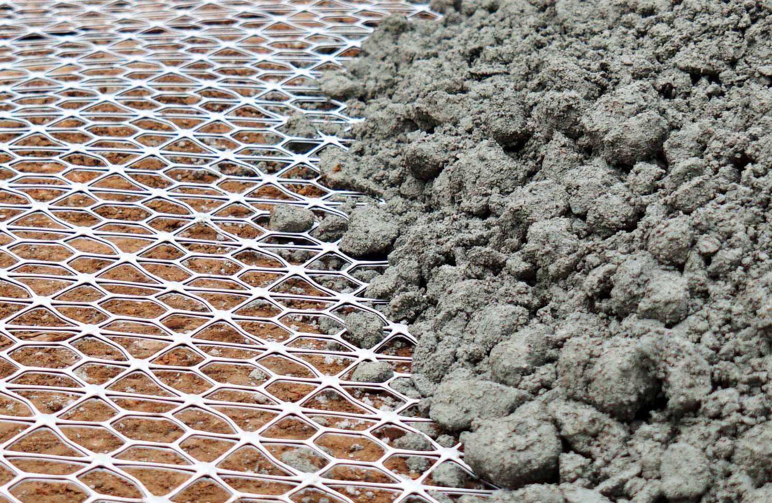 Geotextile Reinforced Unpaved Road Design Methods